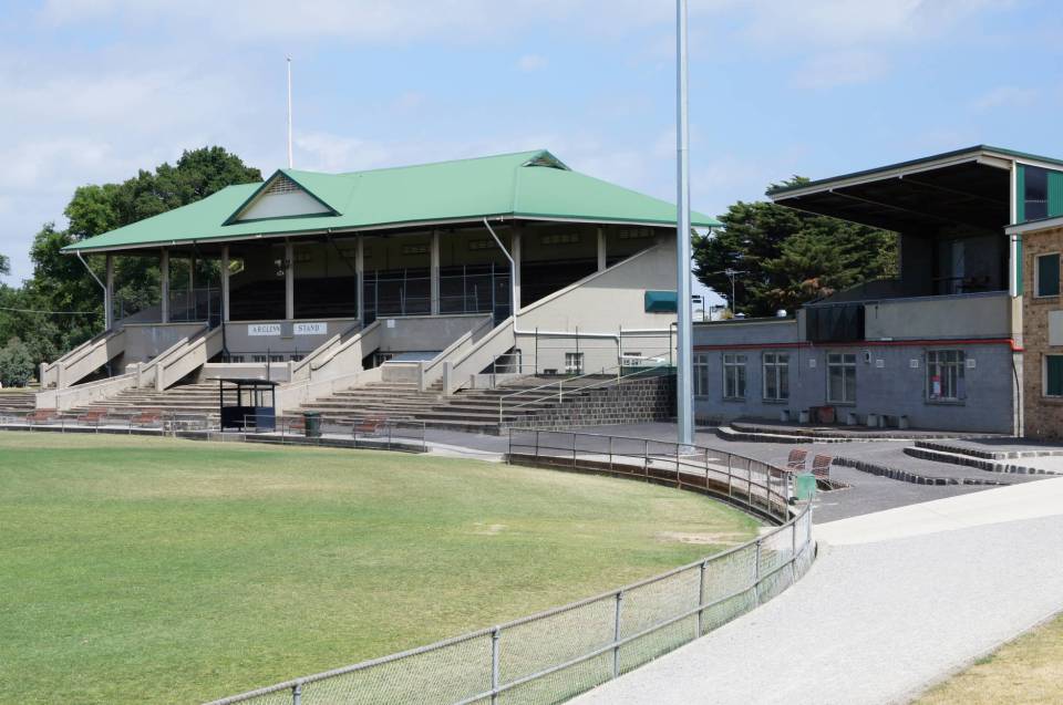 Alex G. Gillon Oval (Brunswick VFA), Victoria – Scoreboard pressure
