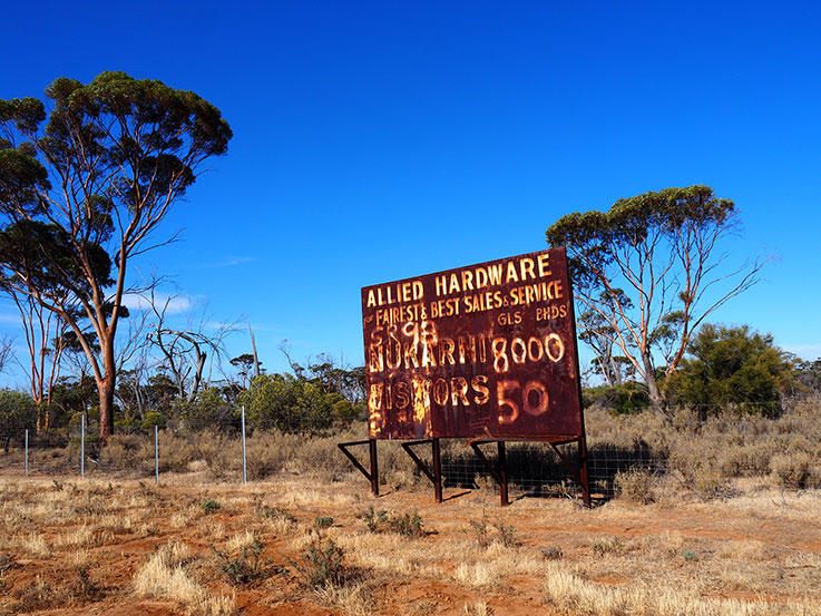 Nukarni, Western Australia – Scoreboard pressure