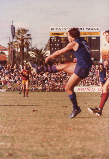 Perth Oval, Western Australia – Scoreboard pressure